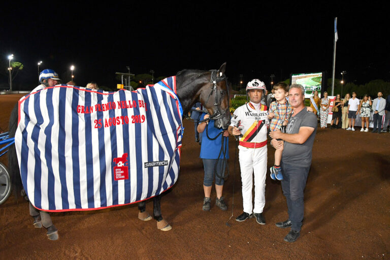 L’Ippodromo Snai Sesana è la pista dei record e dei campioni del mondo ...