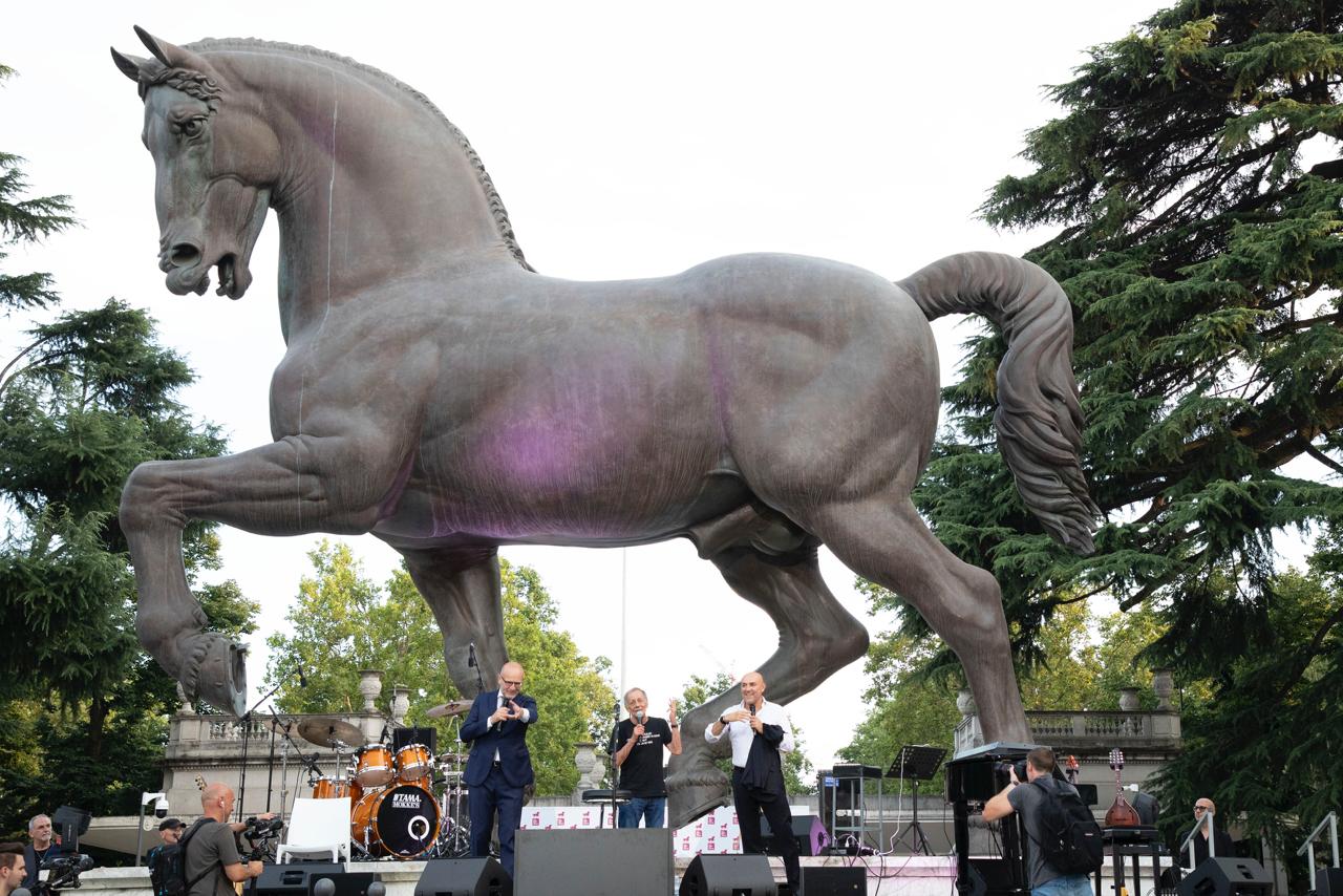 LUCI A SAN SIRO TROTTO GRAND OPENING: SNAITECH CELEBRA IL NUOVO VOLTO ...